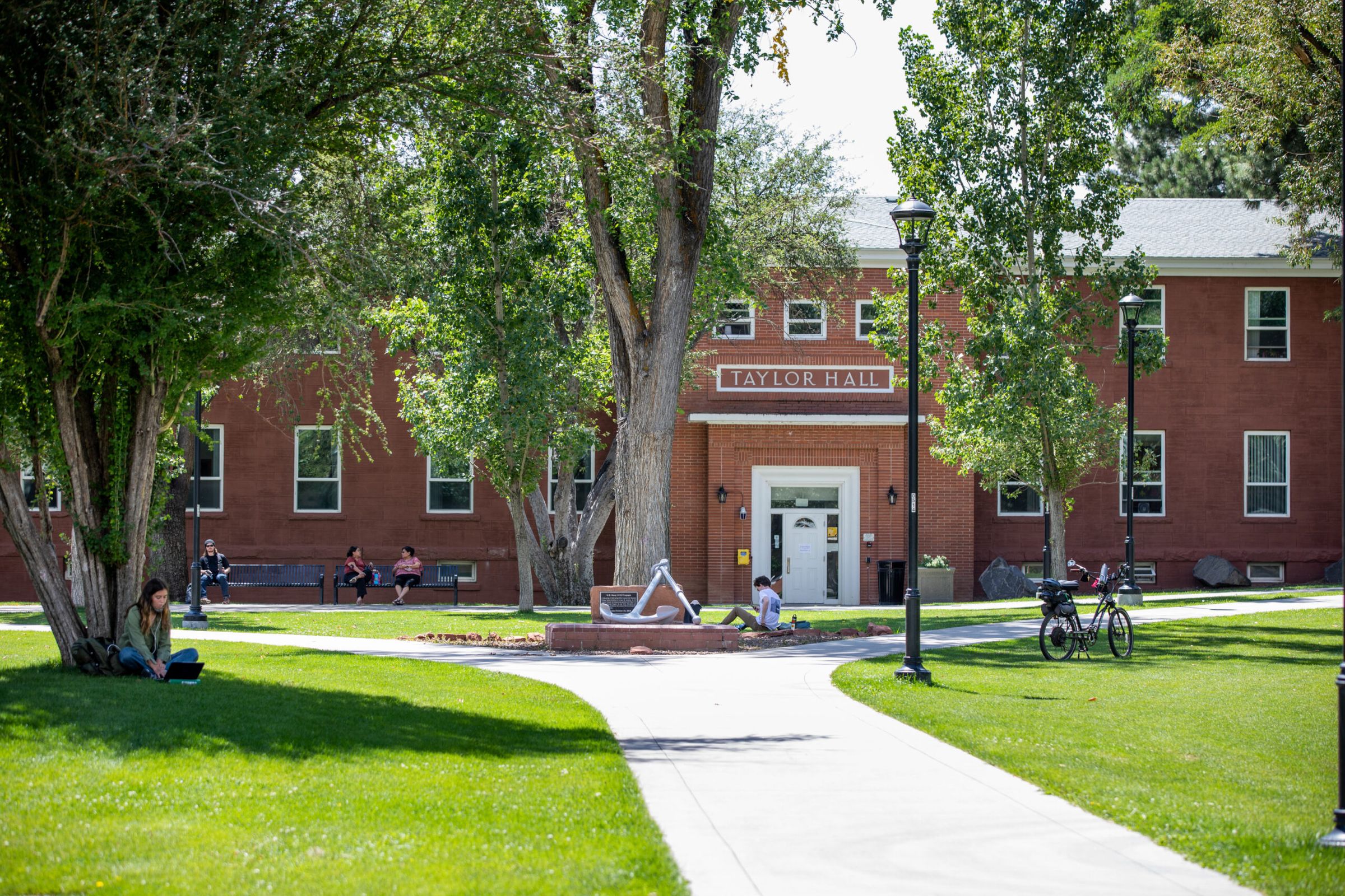 Campus living communities | NAU