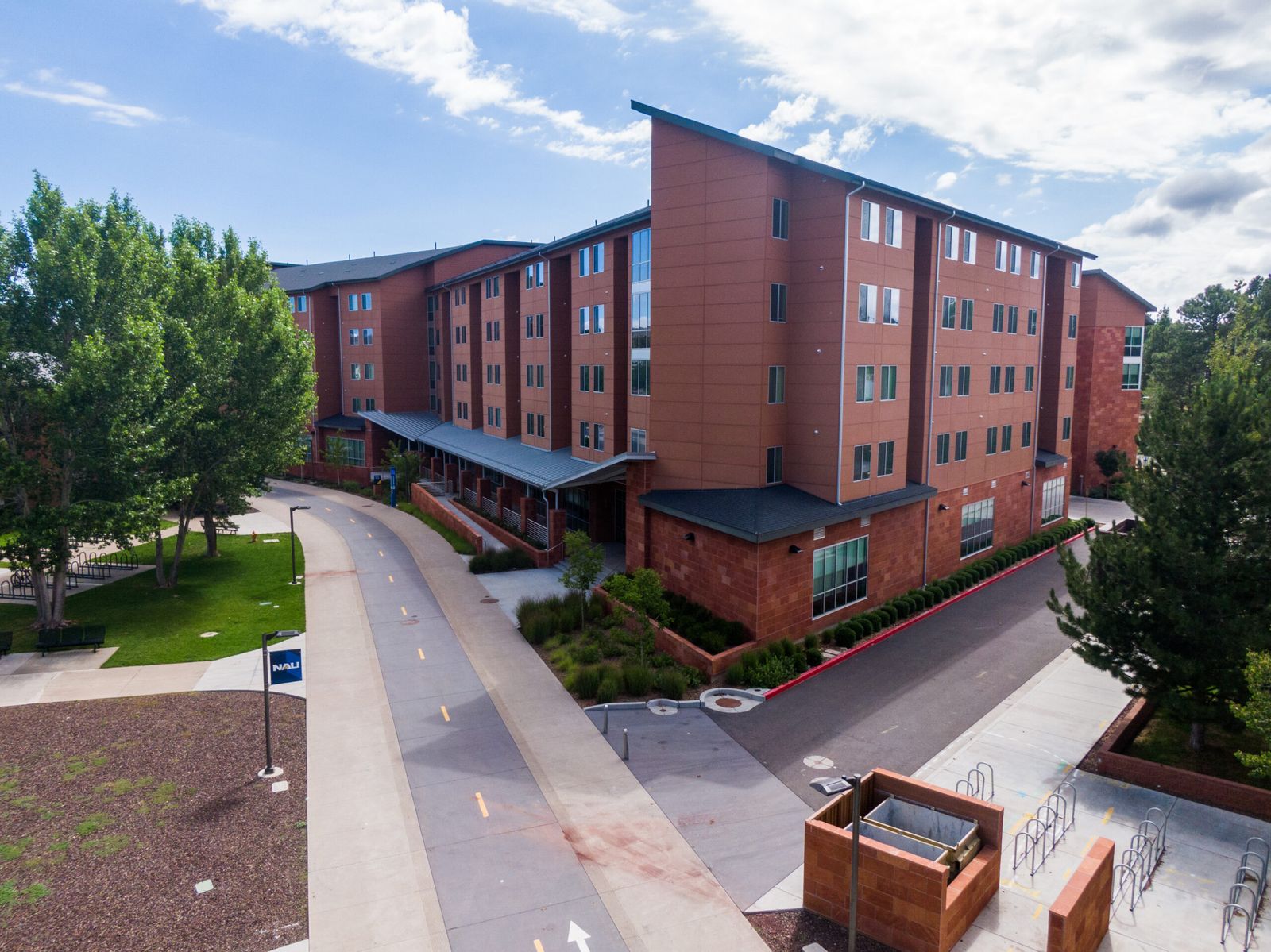 Campus living communities | NAU