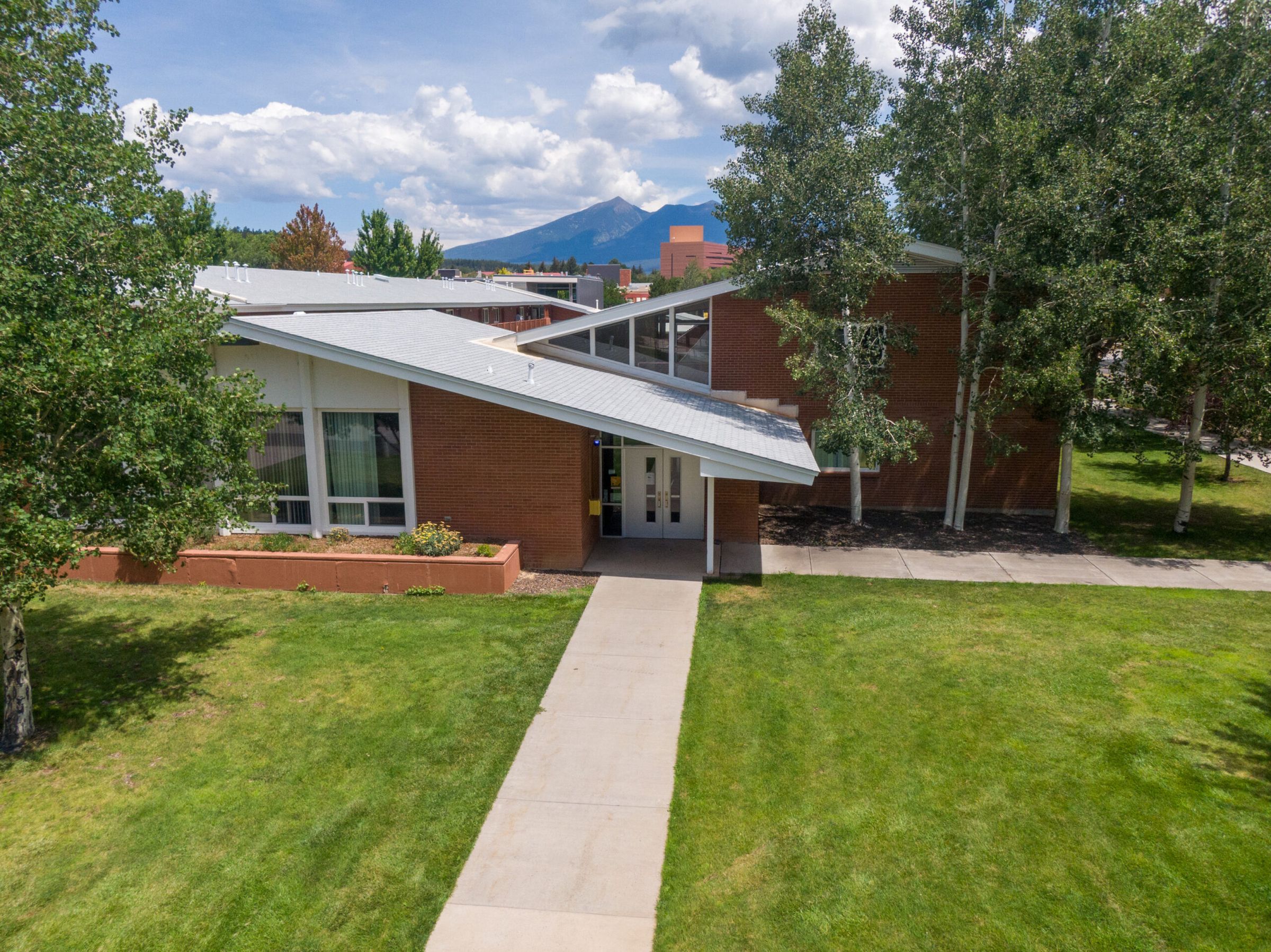 Campus living communities | NAU
